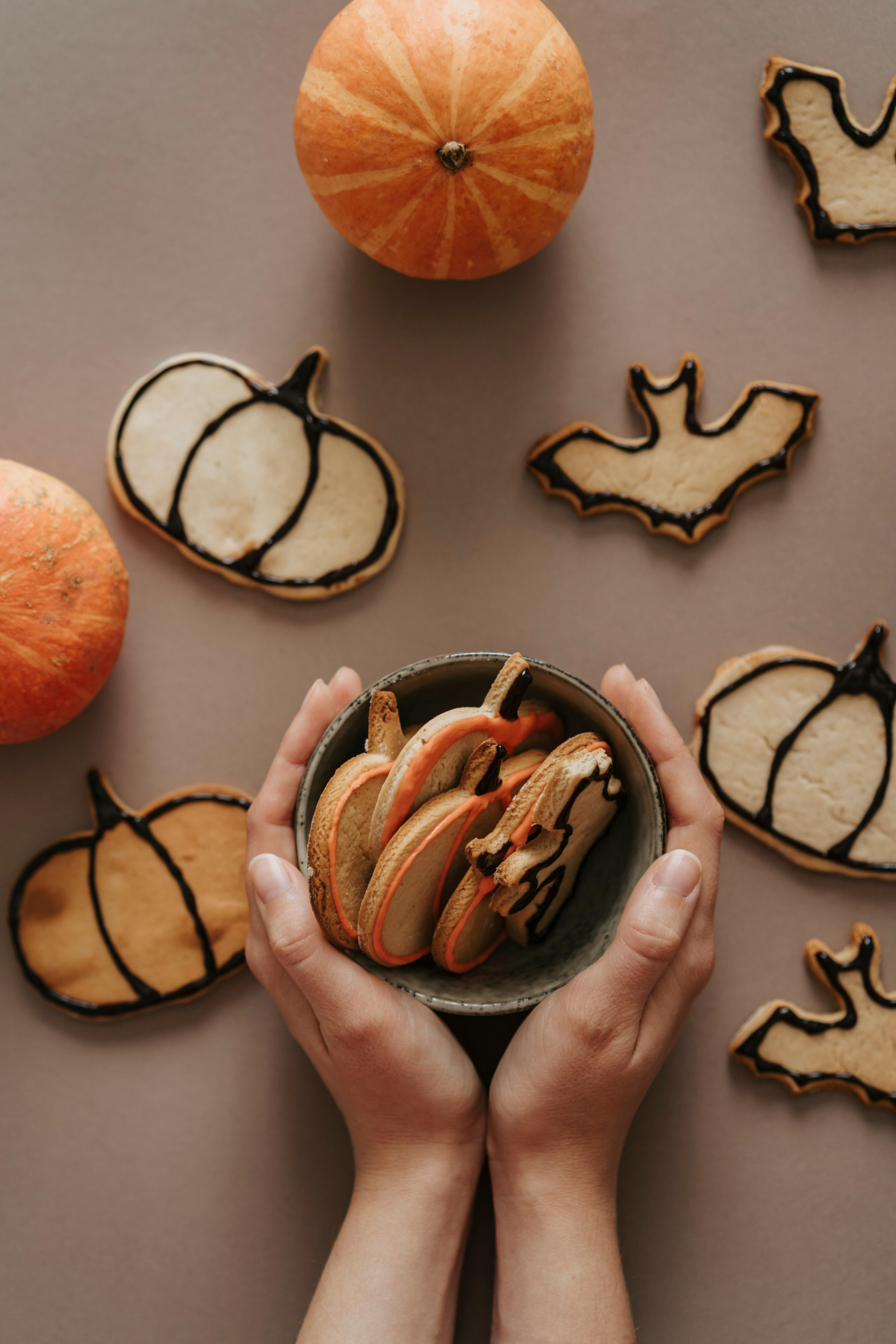 25 Fun Halloween Activities for Schools and Clubs - Ideas, Games ...